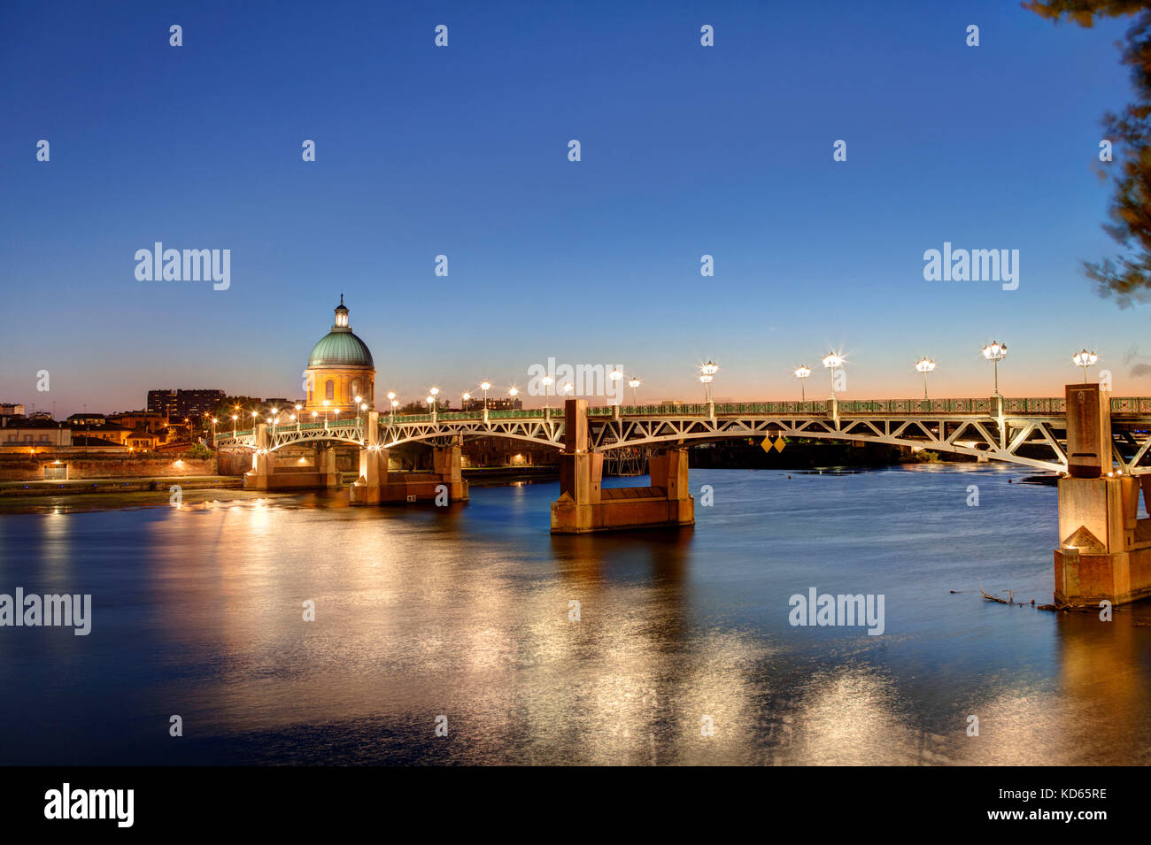 St pierre bridge hi-res stock photography and images - Alamy