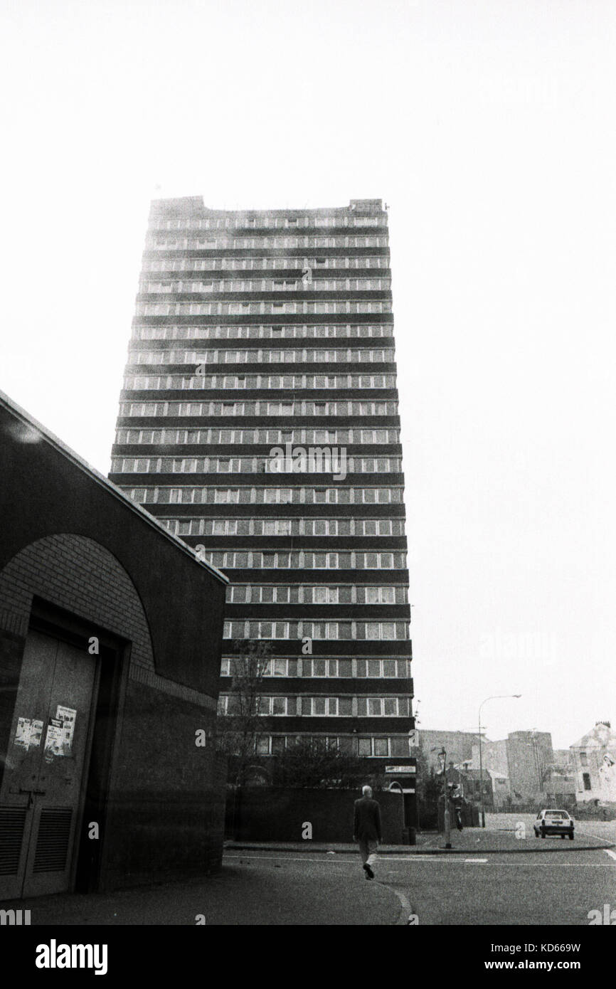 Belfast divis tower the troubles hi-res stock photography and images ...
