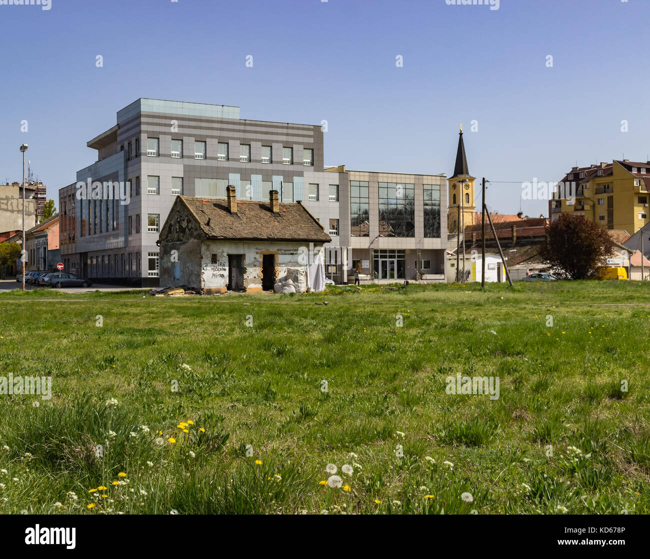 Beautiful old new buildings hi-res stock photography and images - Alamy