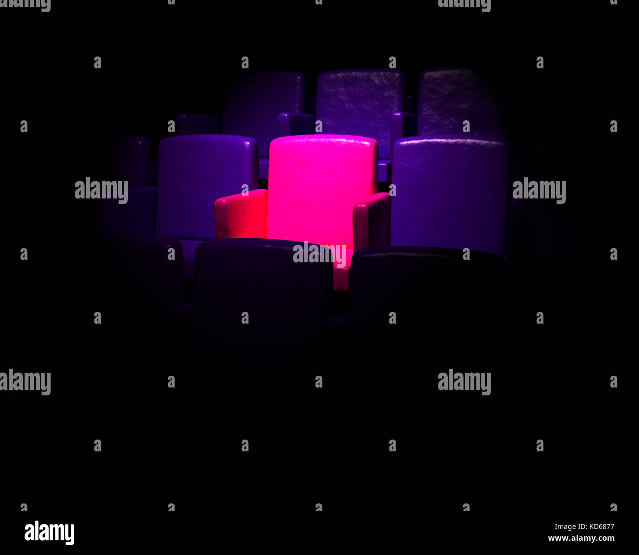 Home alone actor hi-res stock photography and images - Alamy