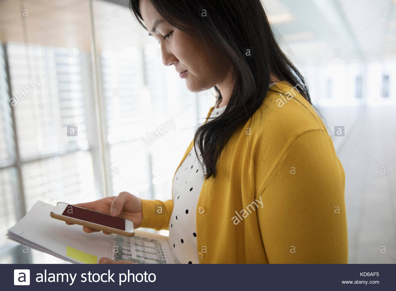 Asian architect hi-res stock photography and images - Alamy