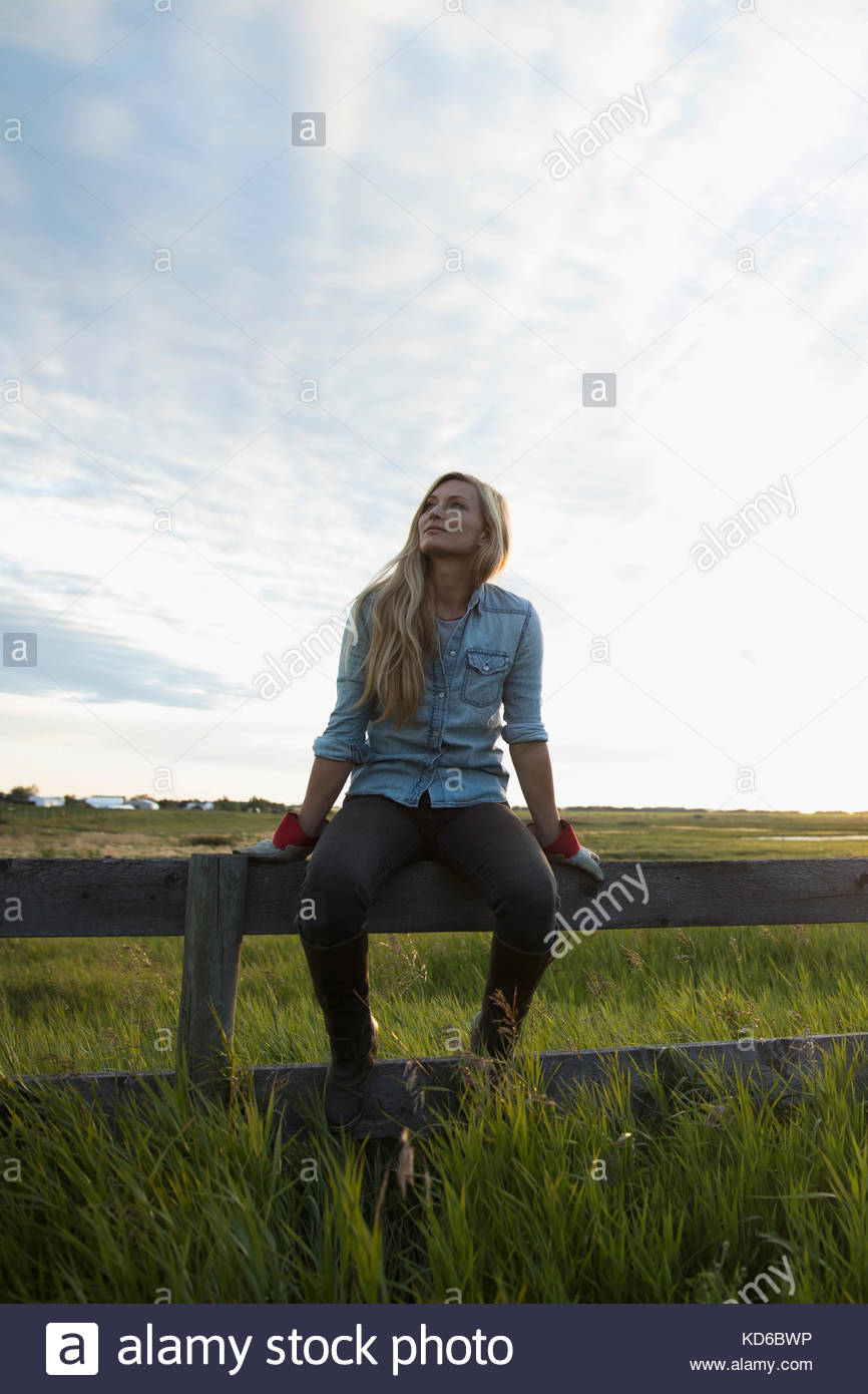 Farmer sitting hi-res stock photography and images - Alamy