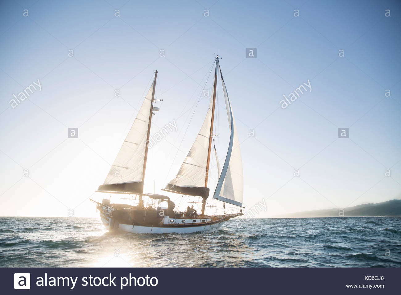 Yacht and sunny sky hi-res stock photography and images - Alamy