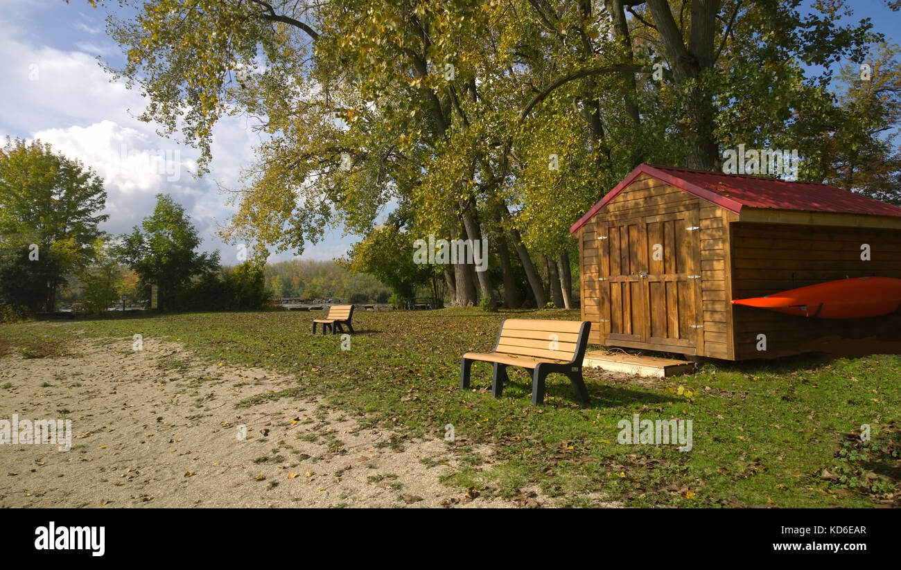 lakeside park with kayak rental storage shack Stock Photo - Alamy