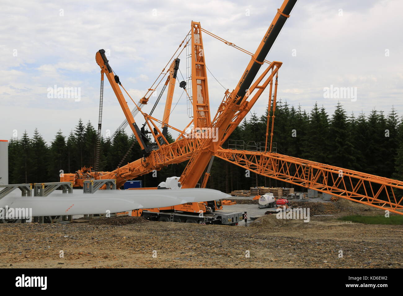 Liebherr telescopic mobile cranes hi-res stock photography and images ...