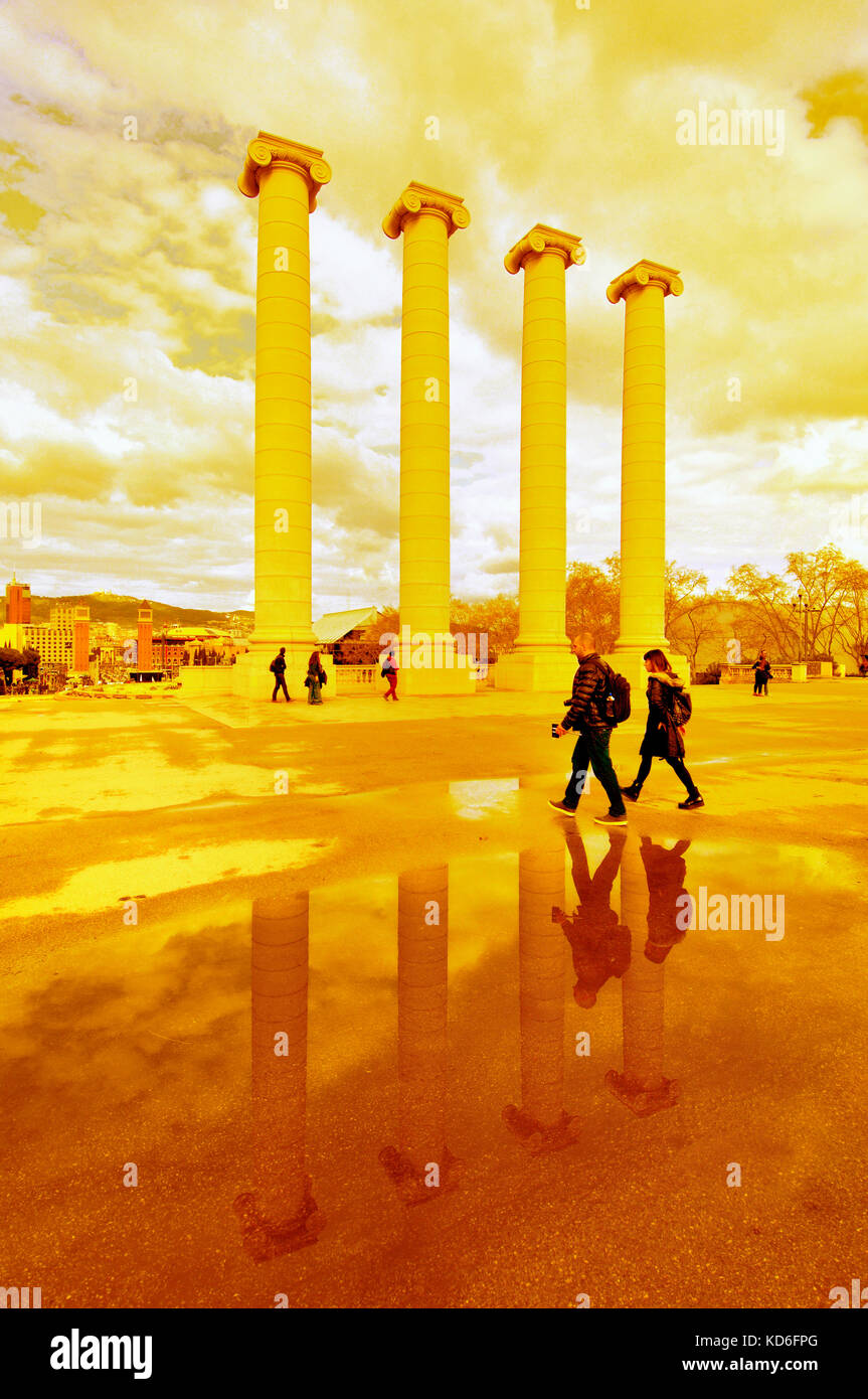 The Four Columns, Les Quatre Columnes. Barcelona Stock Photo - Alamy