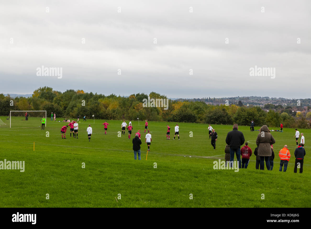 Sideline football pitch hi-res stock photography and images - Alamy
