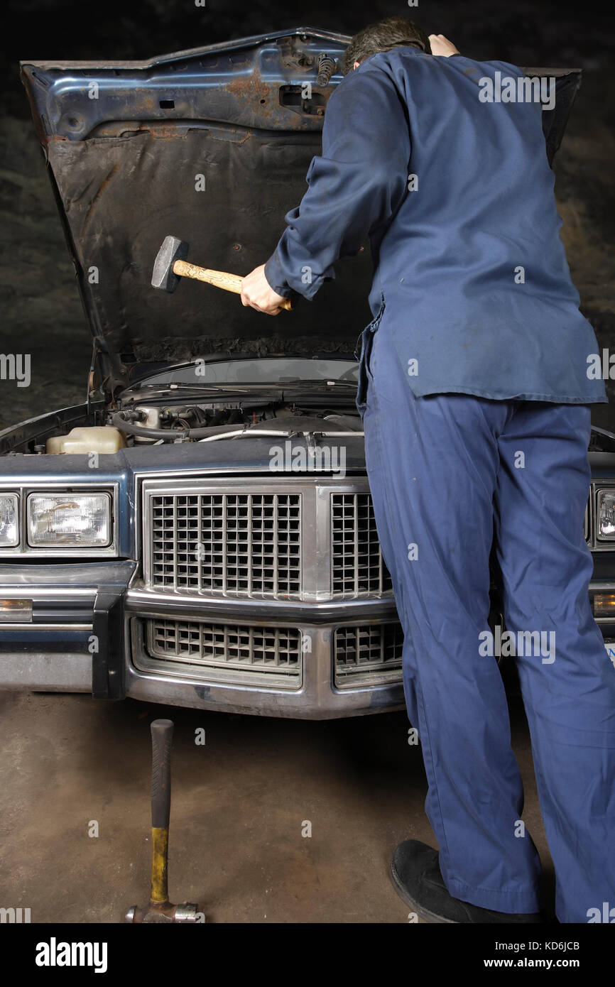 Hammer car hi-res stock photography and images - Alamy