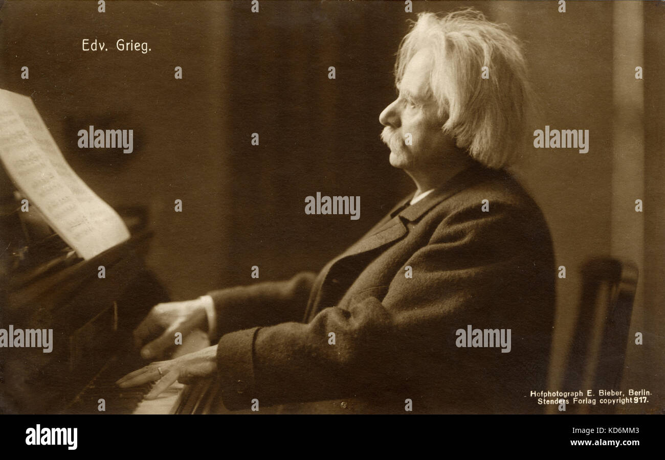 Edvard Grieg playing the piano Norwegian composer, 15 June 1843 - 4 ...