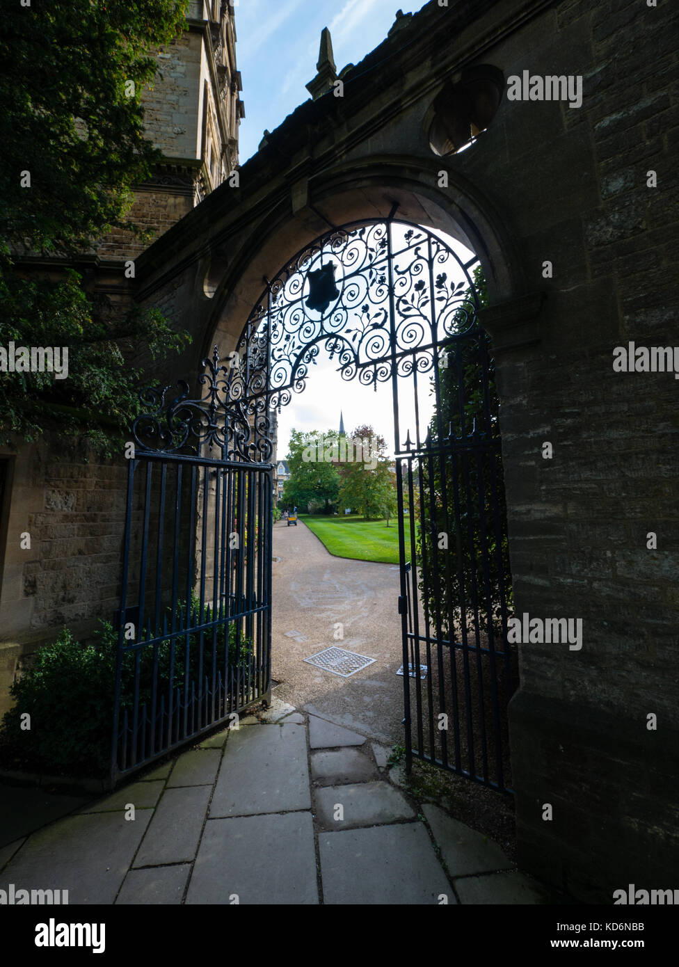 Gateway into Front Quadrangle from Gardens, Trinity College, Oxford ...