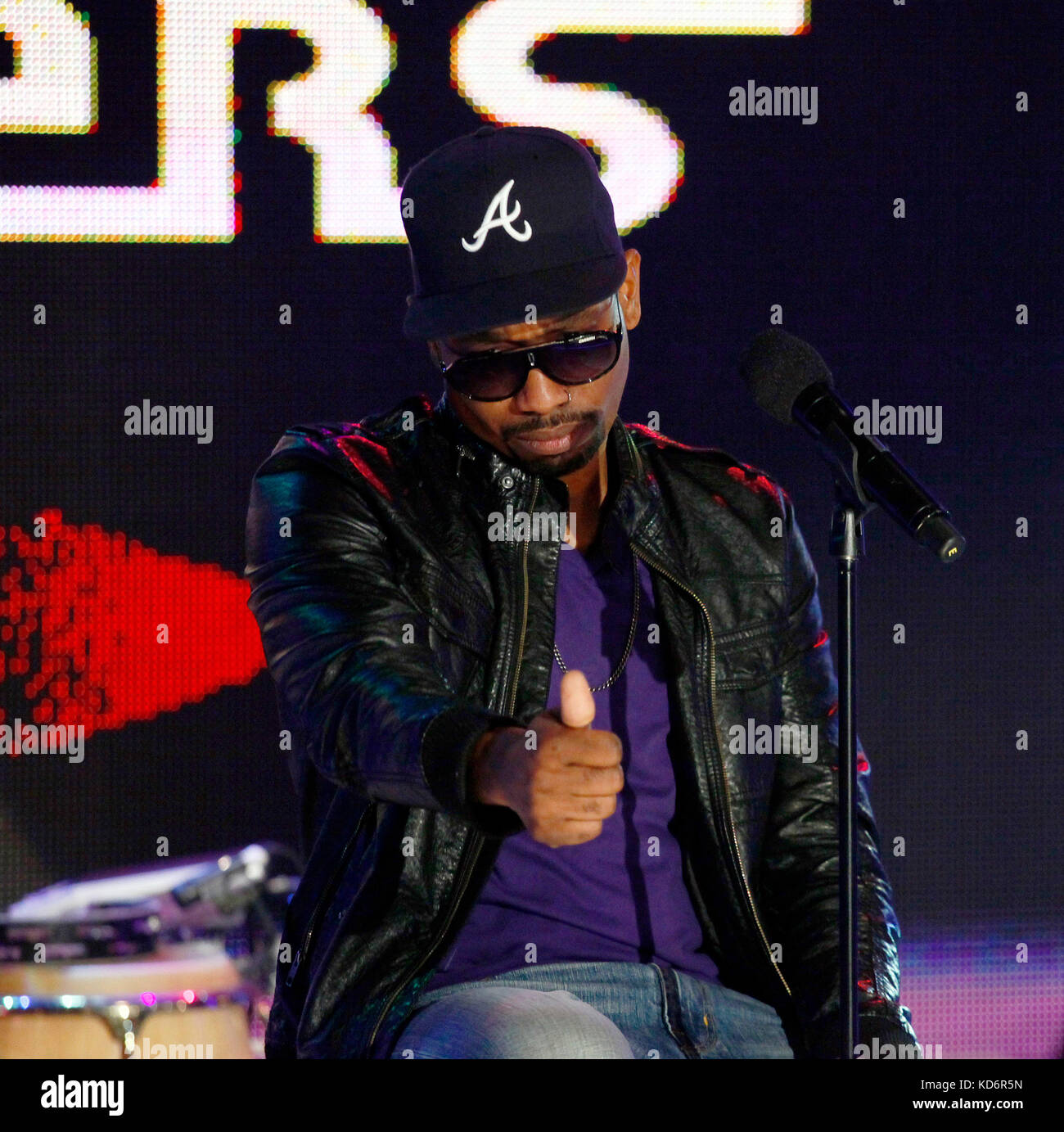 Recording artist Anthony David performs at a taping of 106 and Park at ...
