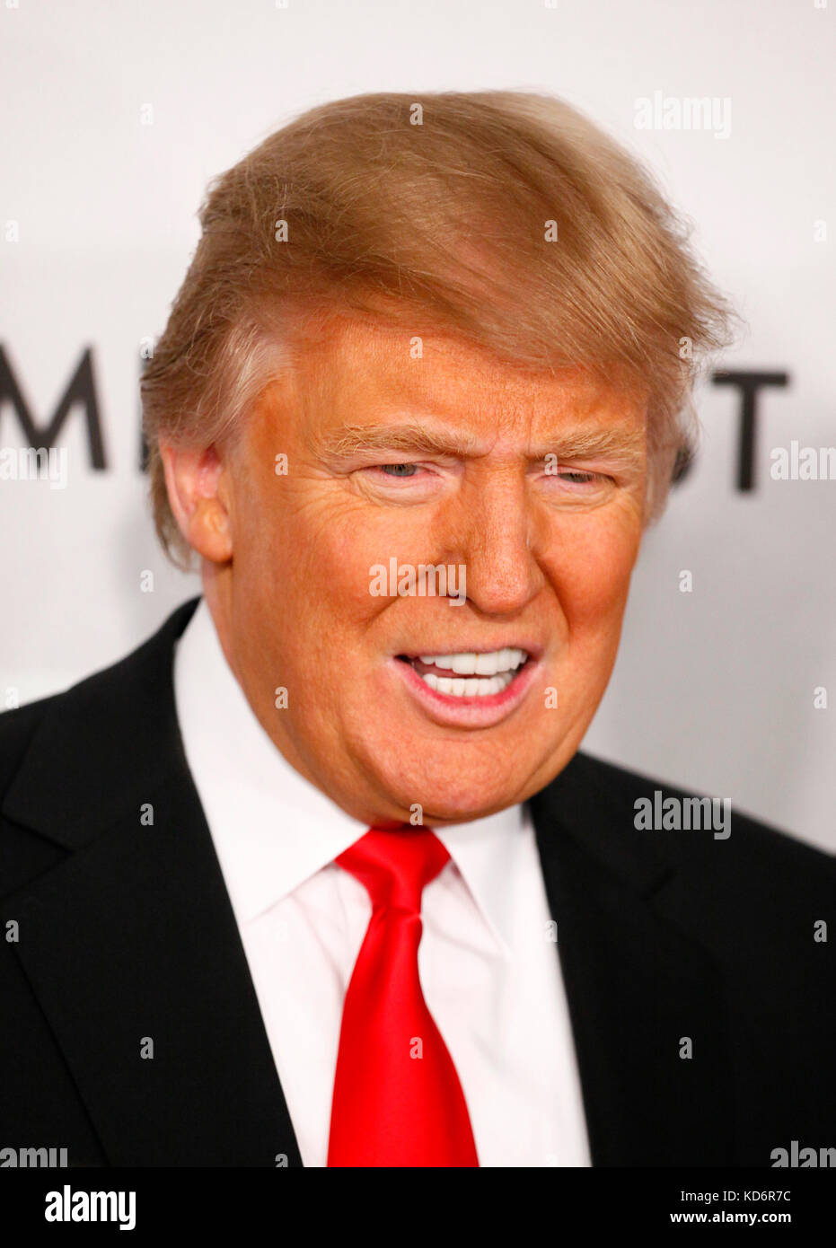 Donald trump 2016 headshot hi-res stock photography and images - Alamy