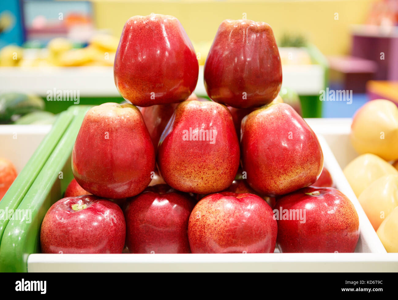 Toy Apples for Preschool and Elementary School Kids to Practice Selling ...