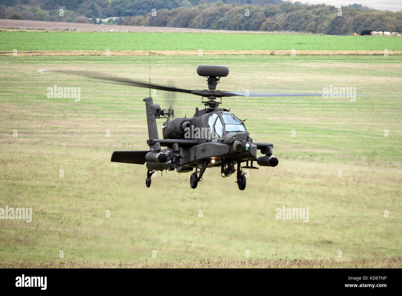 Army Air Corps AH64 Longbow Apache Attack Helicopter Stock Photo - Alamy