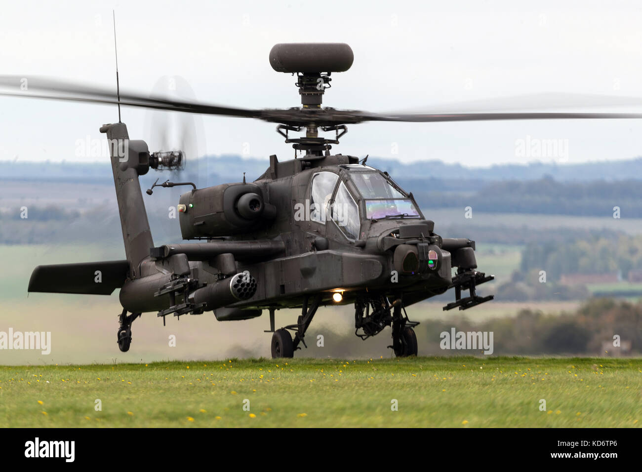 Army Air Corps AH64 Longbow Apache Attack Helicopter Stock Photo - Alamy