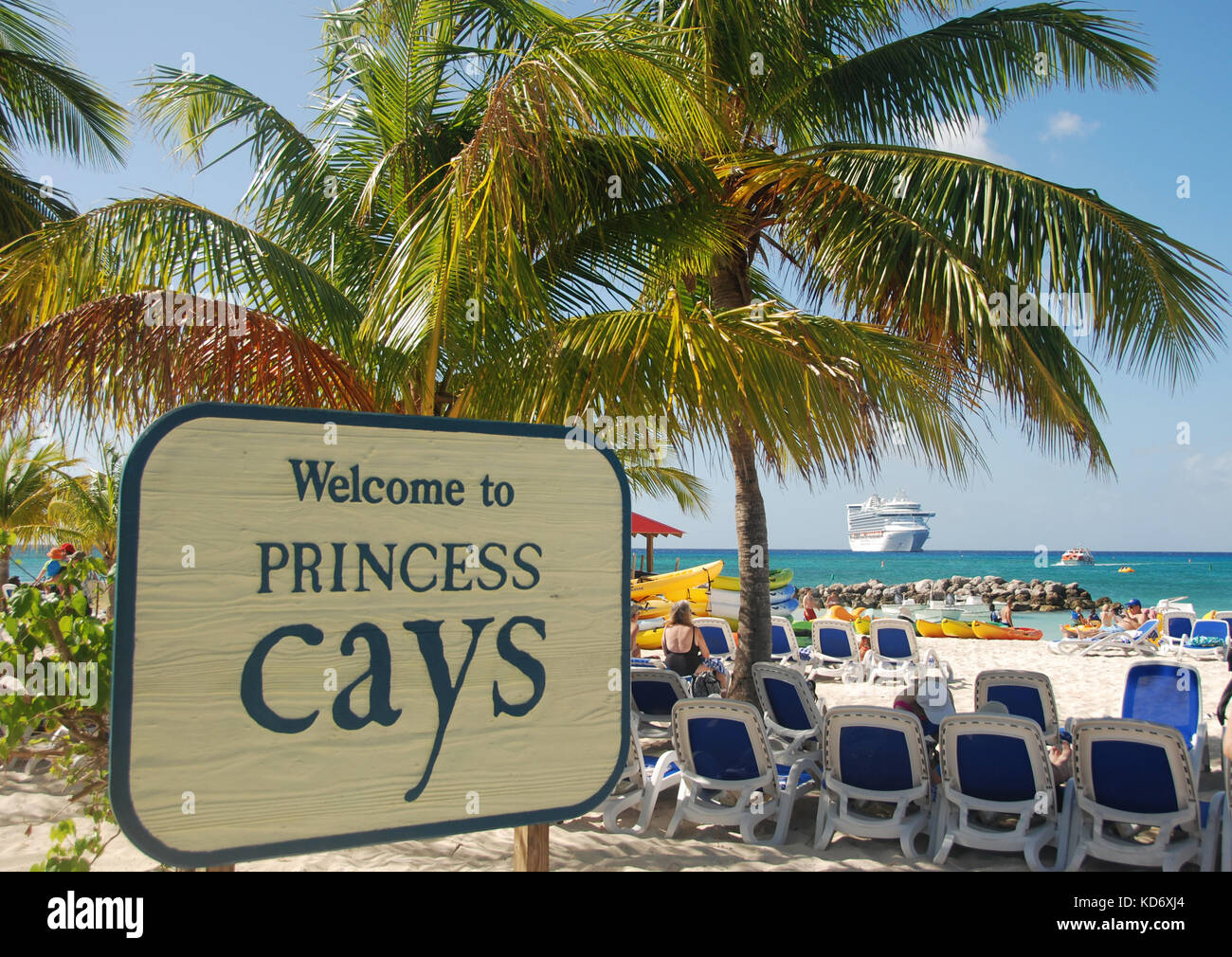 Princess Cays, The Bahamas - December 10, 2007: Cruise passengers ...