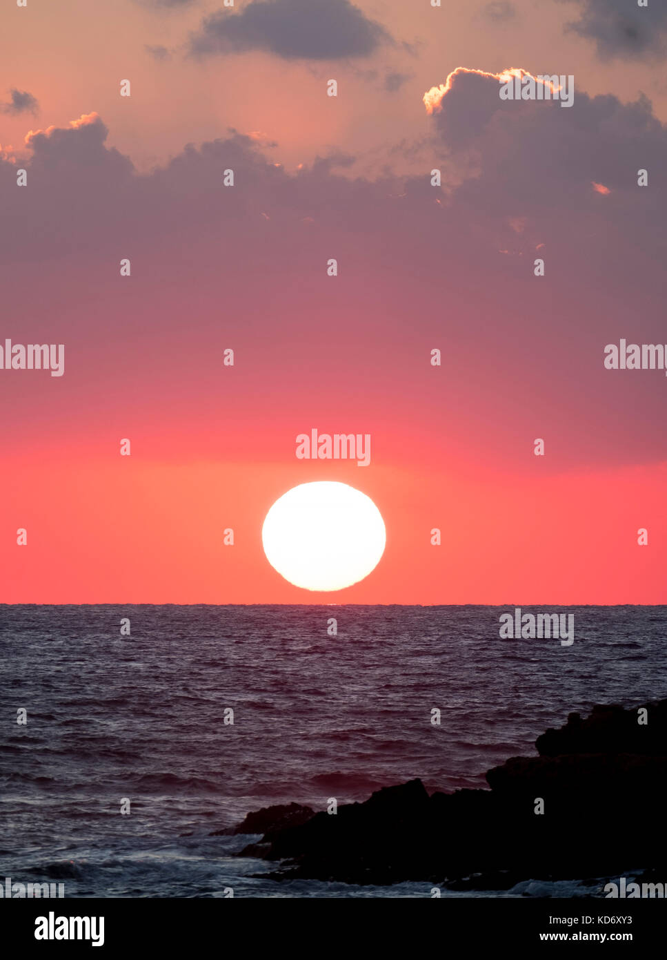Sea area tourist clouds hi-res stock photography and images - Alamy