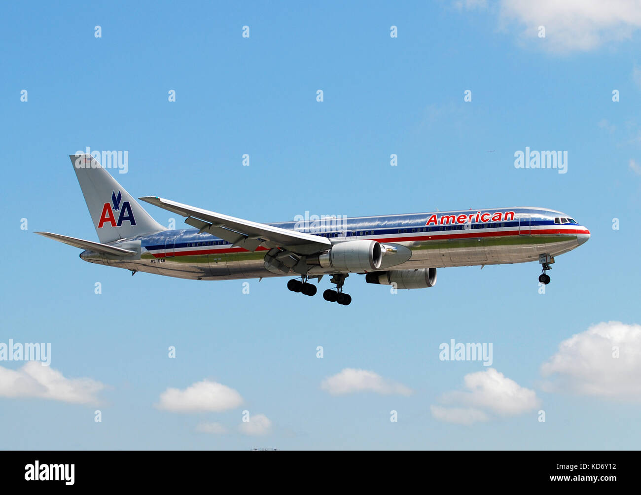 American Airline passenger jet Stock Photo - Alamy