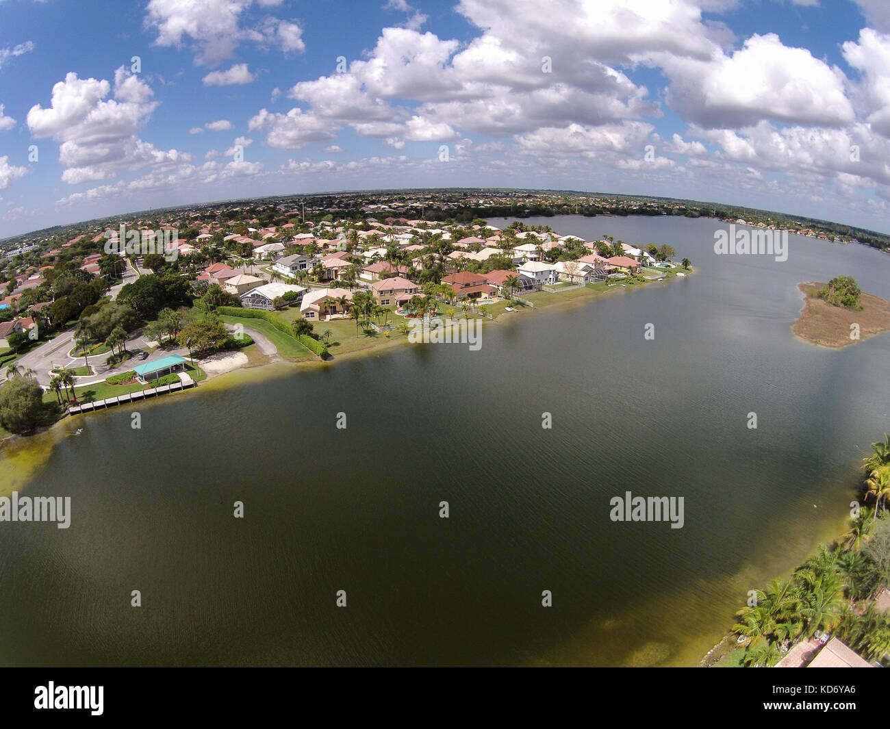 Homes on a lake in Florida seen from above Stock Photo - Alamy