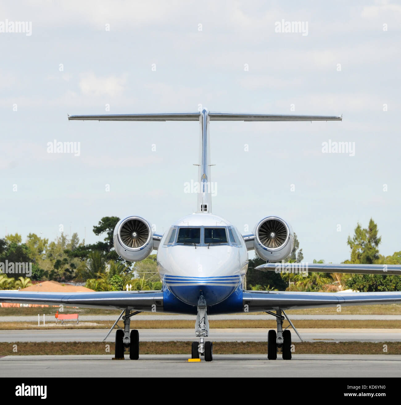 Front view of modern private jet Stock Photo - Alamy
