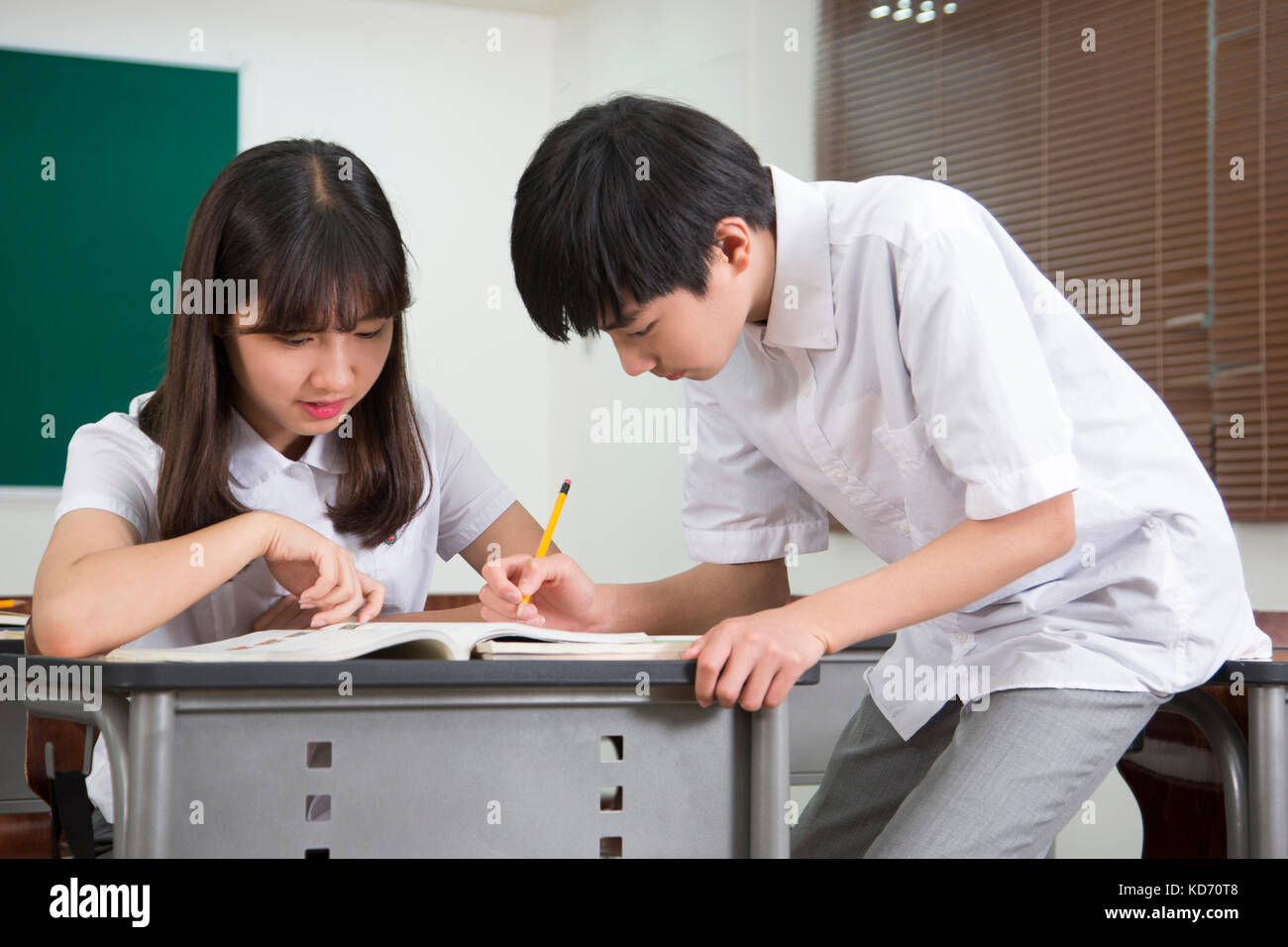 Middle school girl studying profile hi-res stock photography and images ...