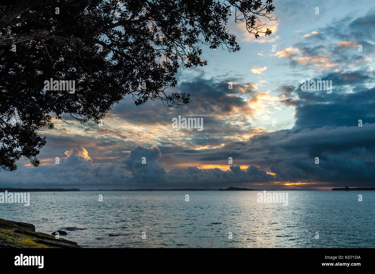 Waitemata harbour sunrise hi-res stock photography and images - Alamy