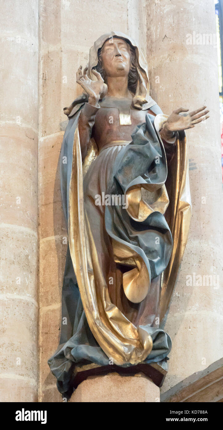detail of Mary, Crucifixion group by Veit Stoss (1507) with the Virgin ...