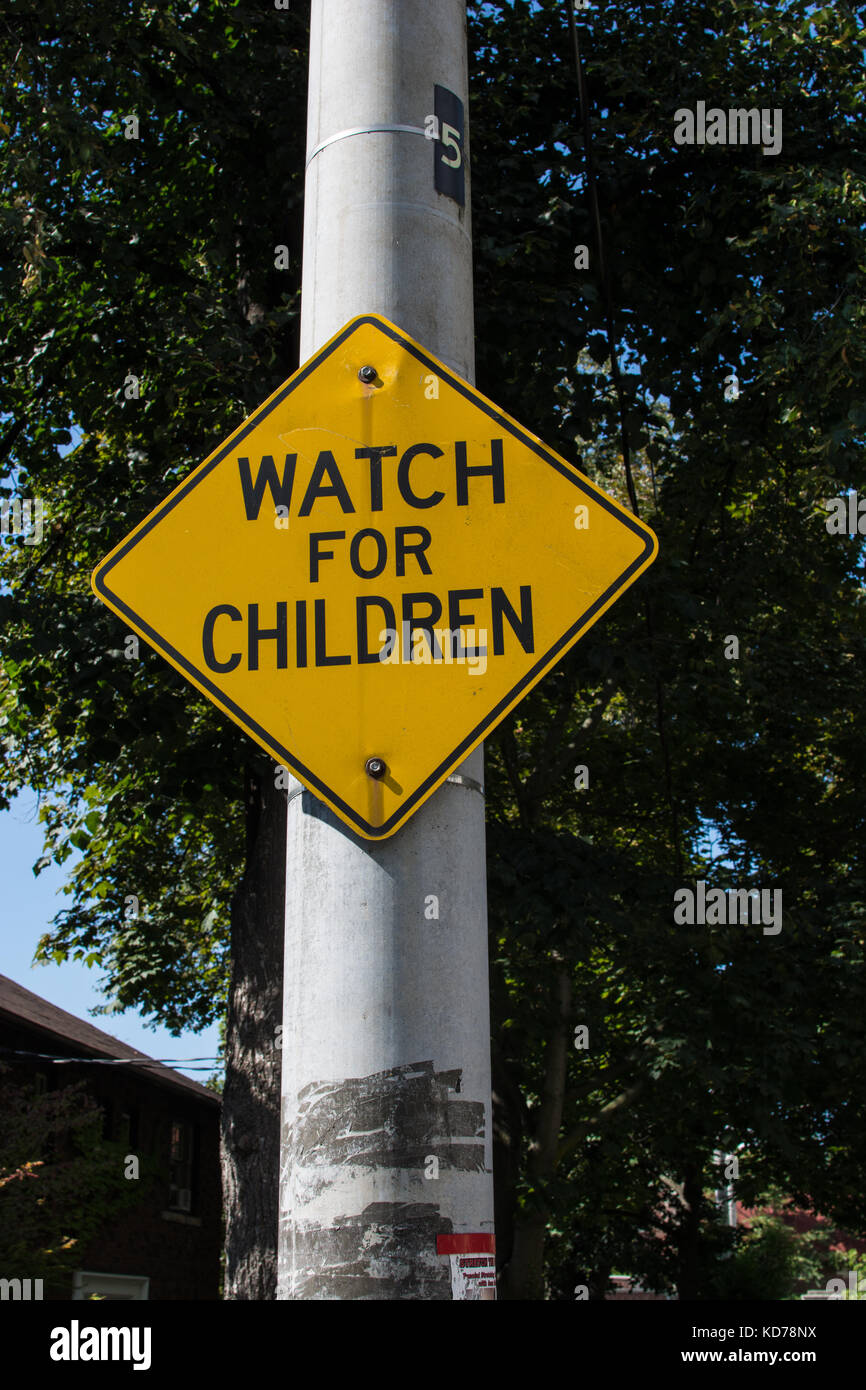'watch for children' sign hi-res stock photography and images - Alamy
