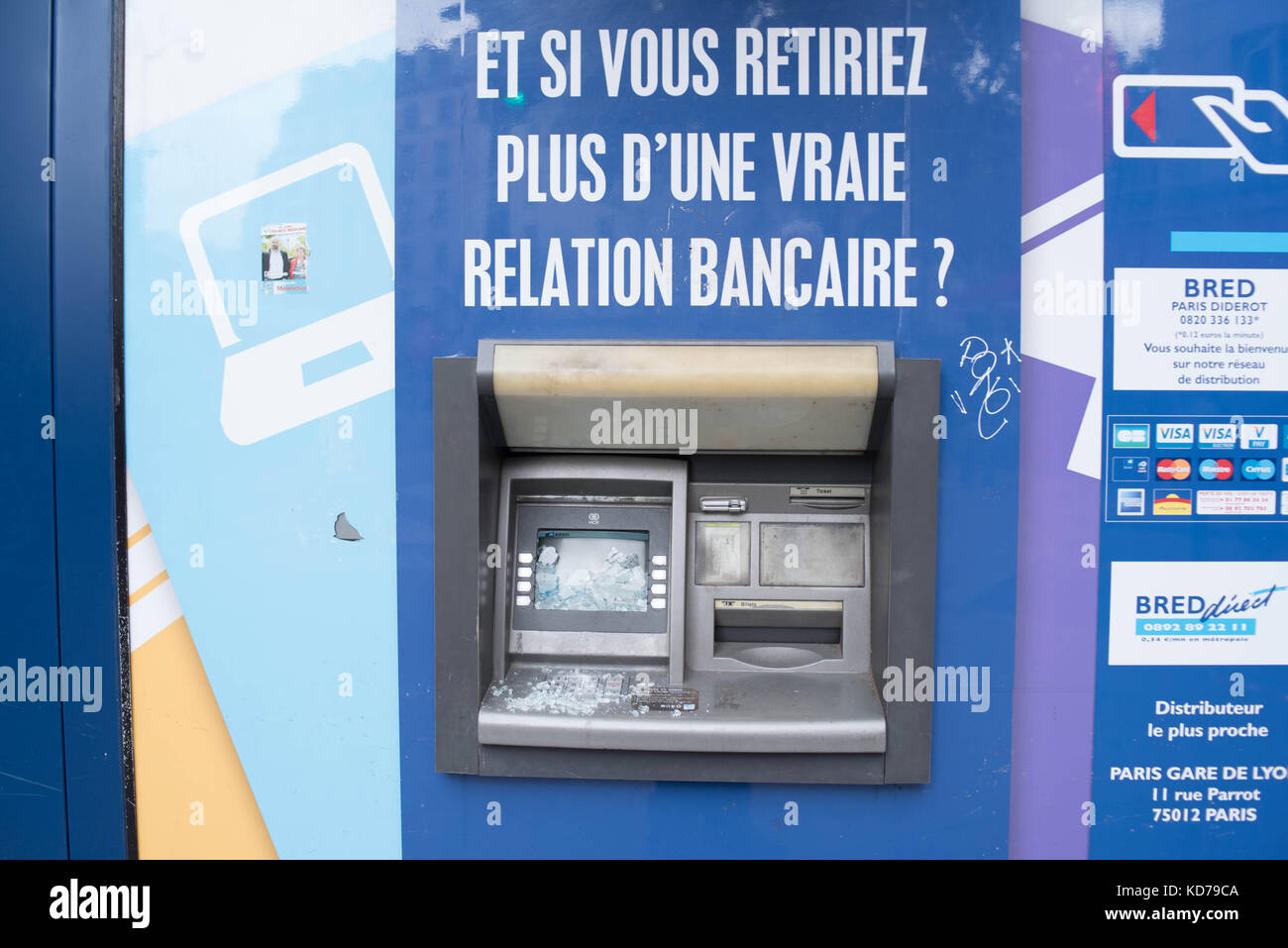 Demonstration in Paris of the civil service, Strike and public ...