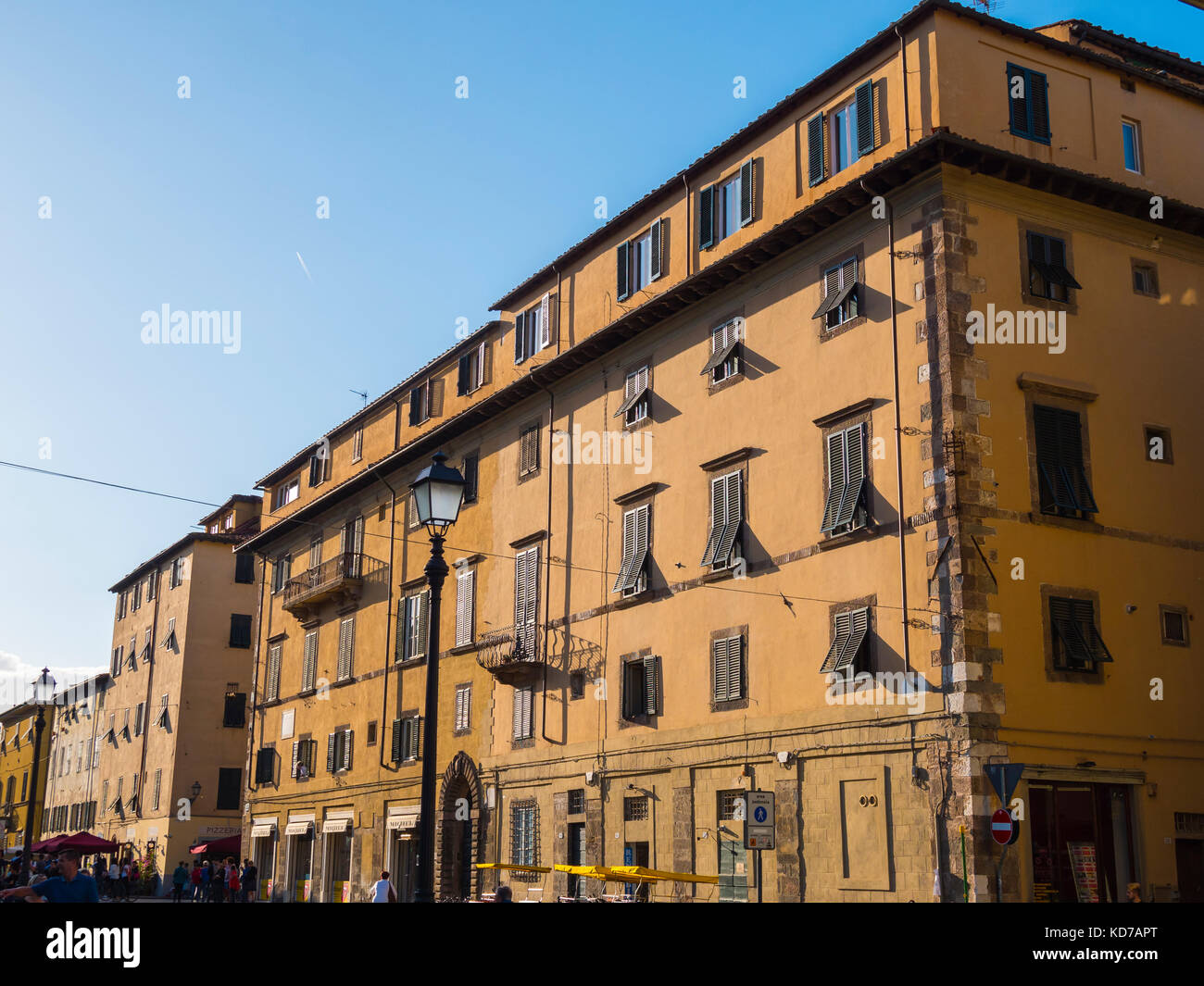 Italian style buildings in the Tuscan city of Lucca Stock Photo - Alamy