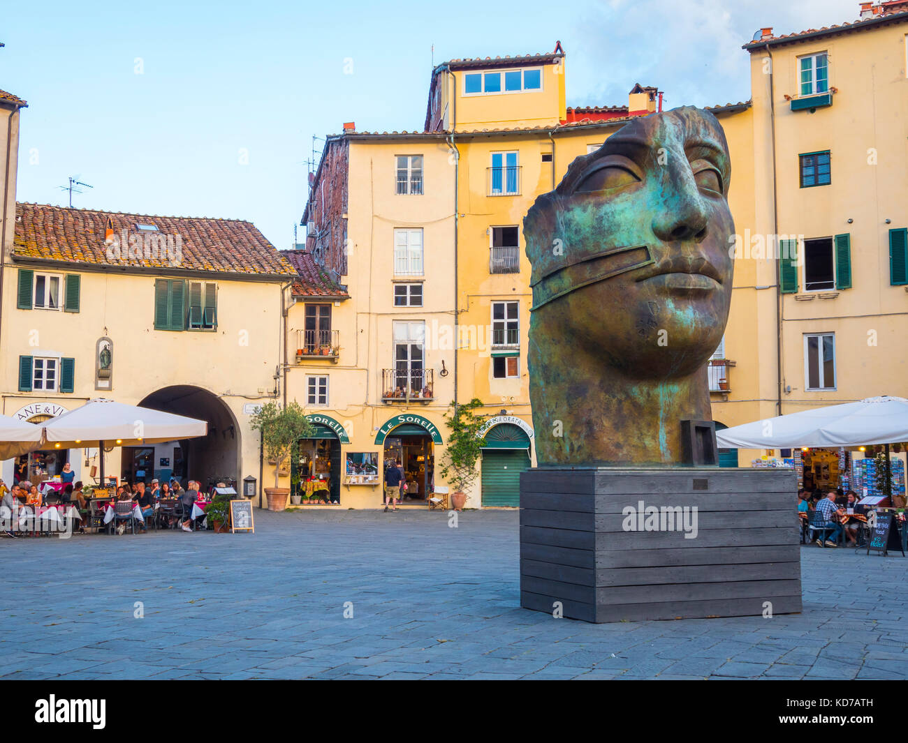 Famous amphitheater Square in the Tuscan city of Lucca Stock Photo - Alamy