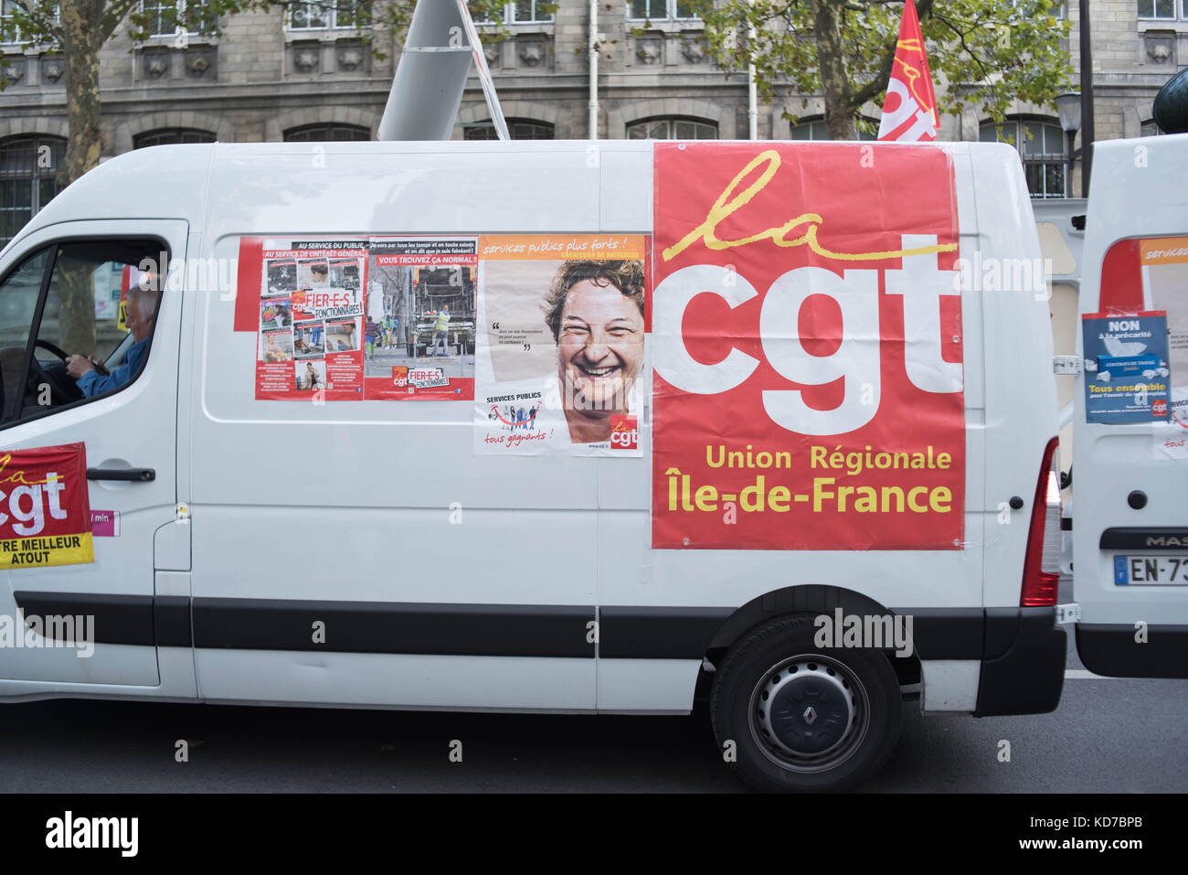 Demonstration in Paris of the civil service, Strike and public ...