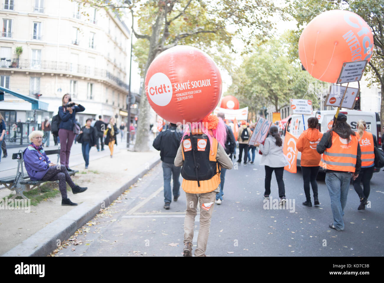 Demonstration in Paris of the civil service, Strike and public ...