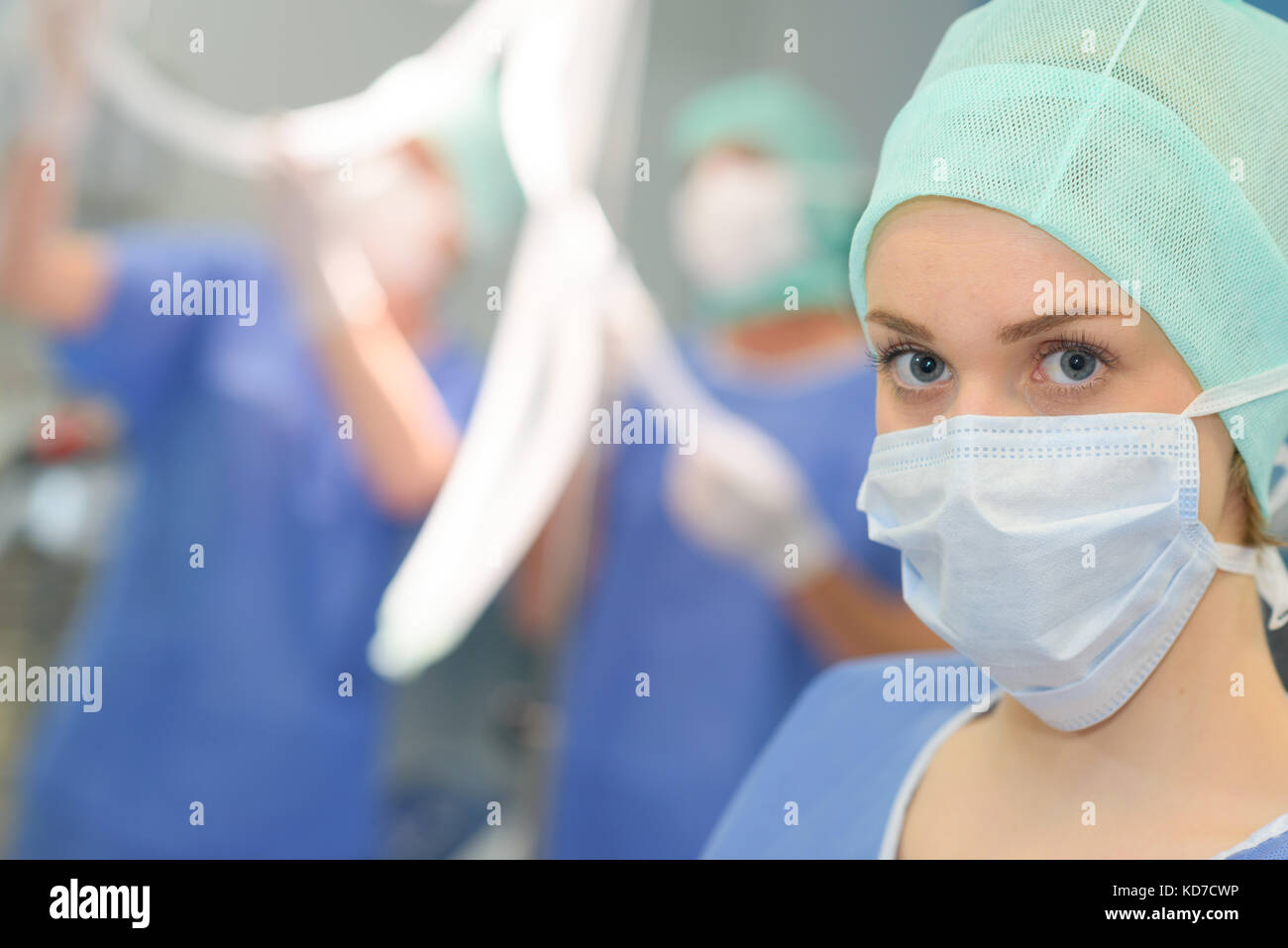 portrait of young pretty female surgeon Stock Photo - Alamy