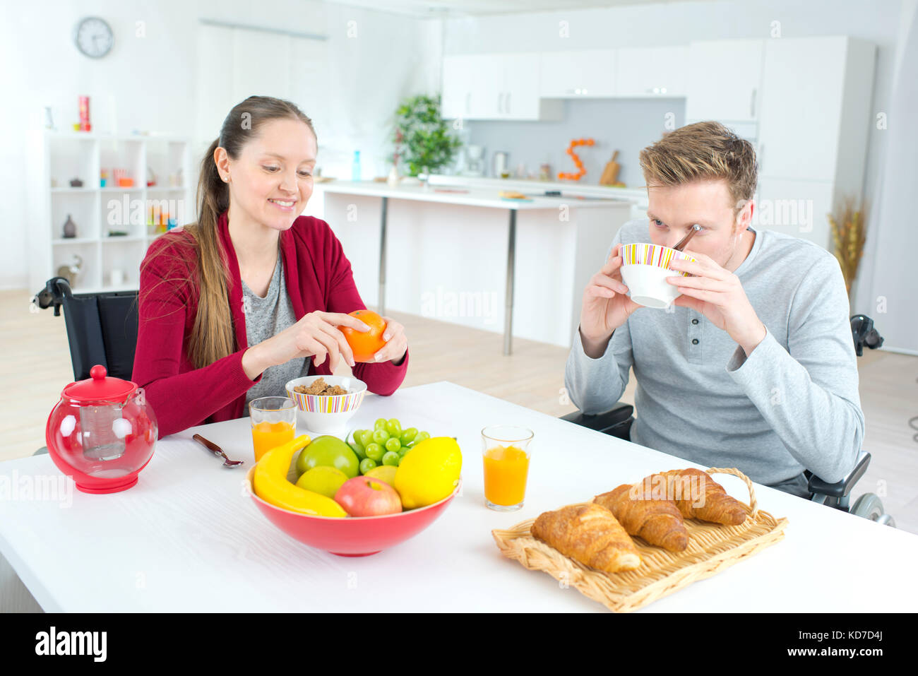 Balanced relationship hi-res stock photography and images - Alamy