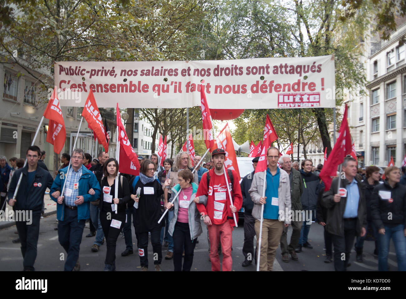 Demonstration in Paris of the civil service, Strike and public ...