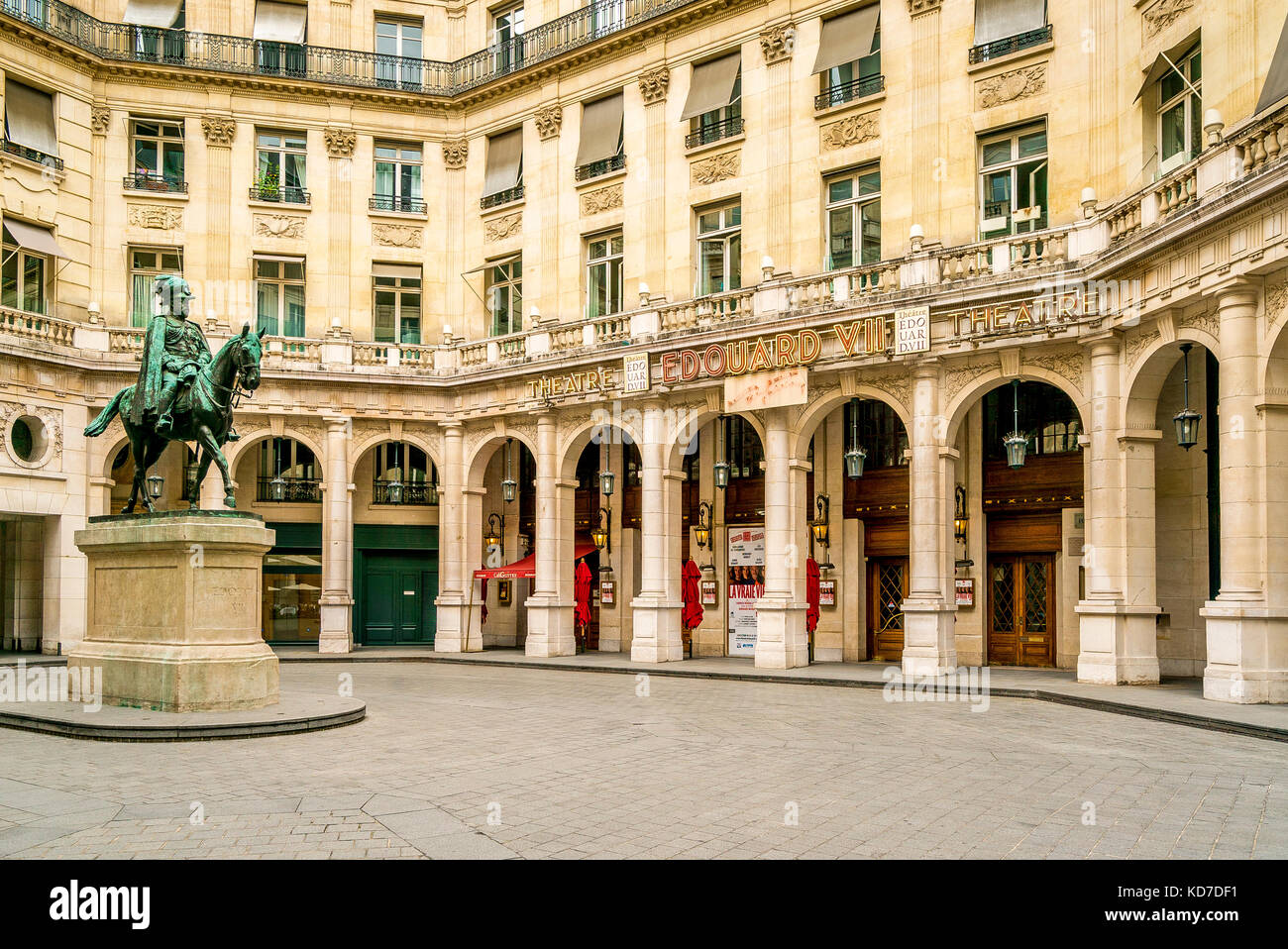 Square Édouard VII in Paris, France. The statue is of King Edward VII ...