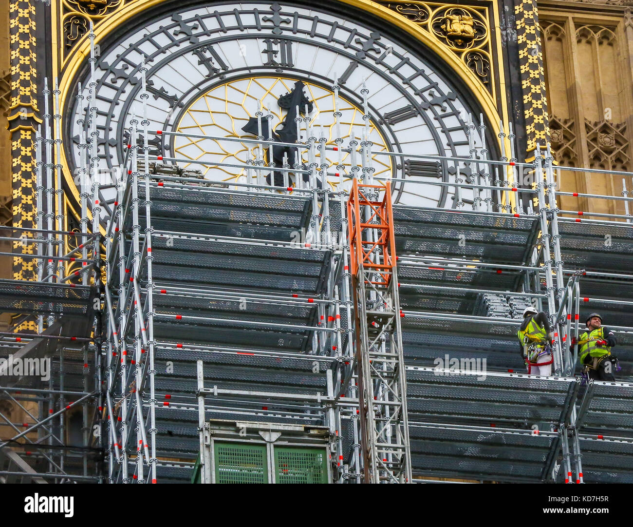 Big ben construction workers hi-res stock photography and images - Alamy