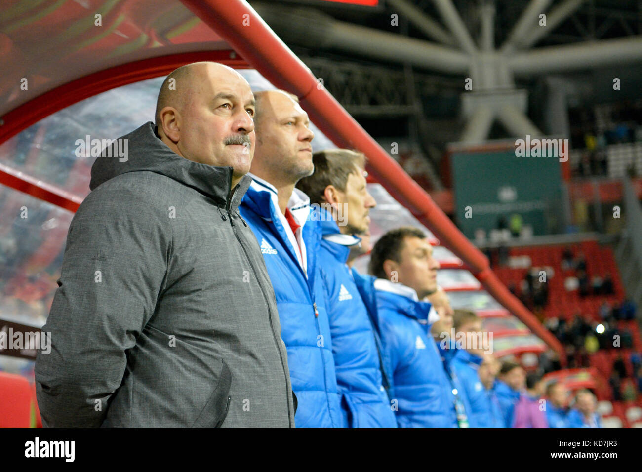 Kazan, Russia. 10th Oct, 2017. Russian national football team coach ...