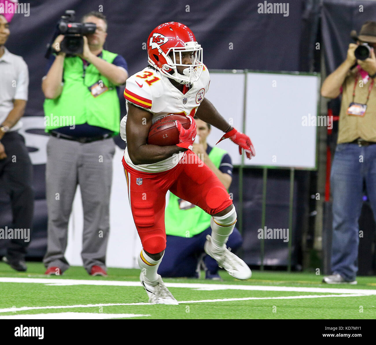 Akeem hunt hi-res stock photography and images - Alamy