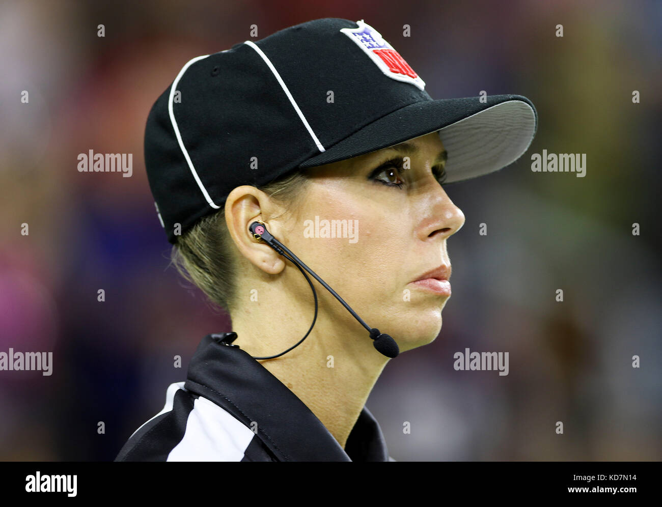Houston, TX, USA. 8th Oct, 2017. Line judge Sarah Thomas (53) during ...