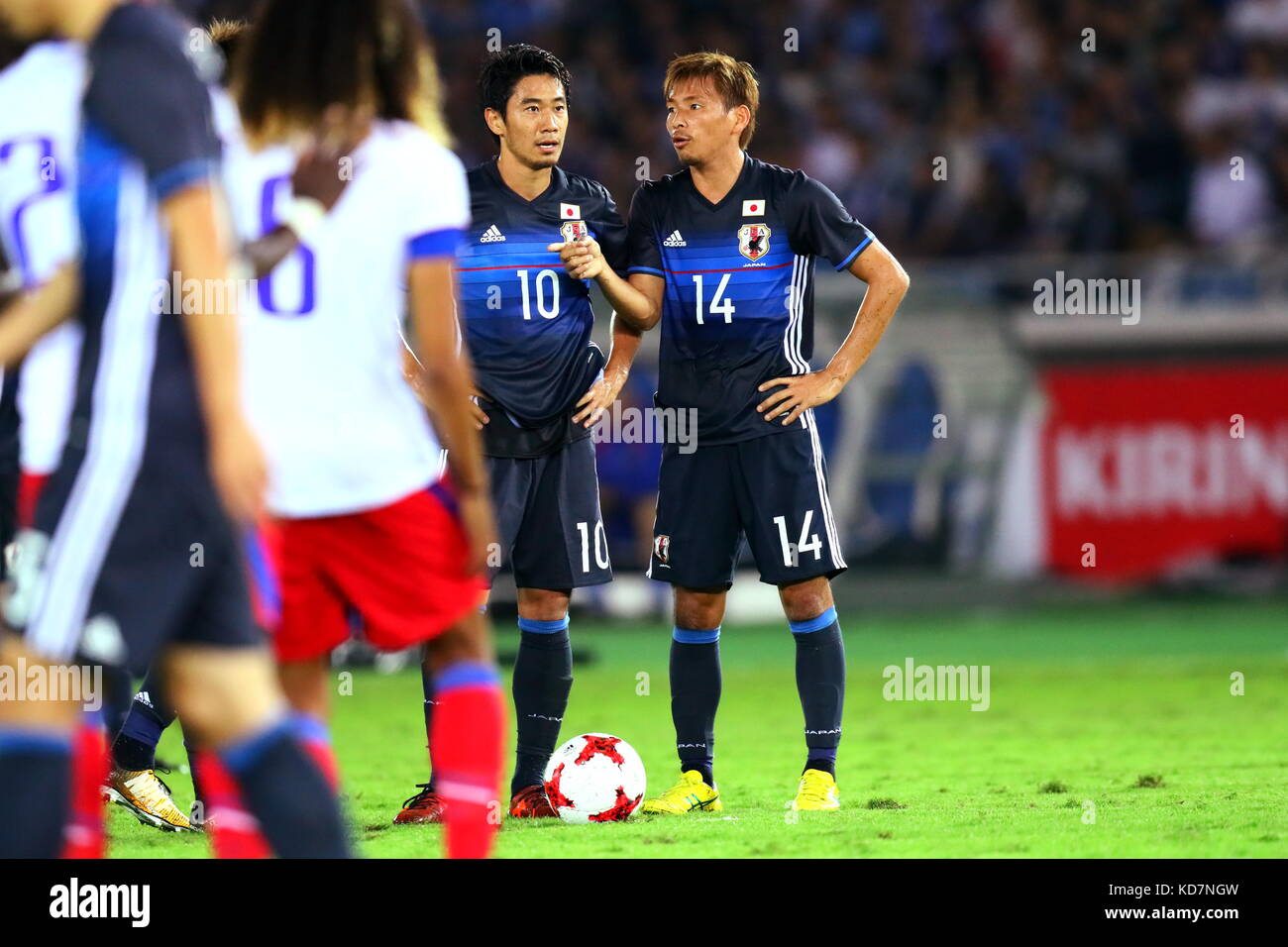 Kanagawa, Japan. 10th Oct, 2017. (L-R) Shinji Kagawa, Takashi Inui (JPN ...
