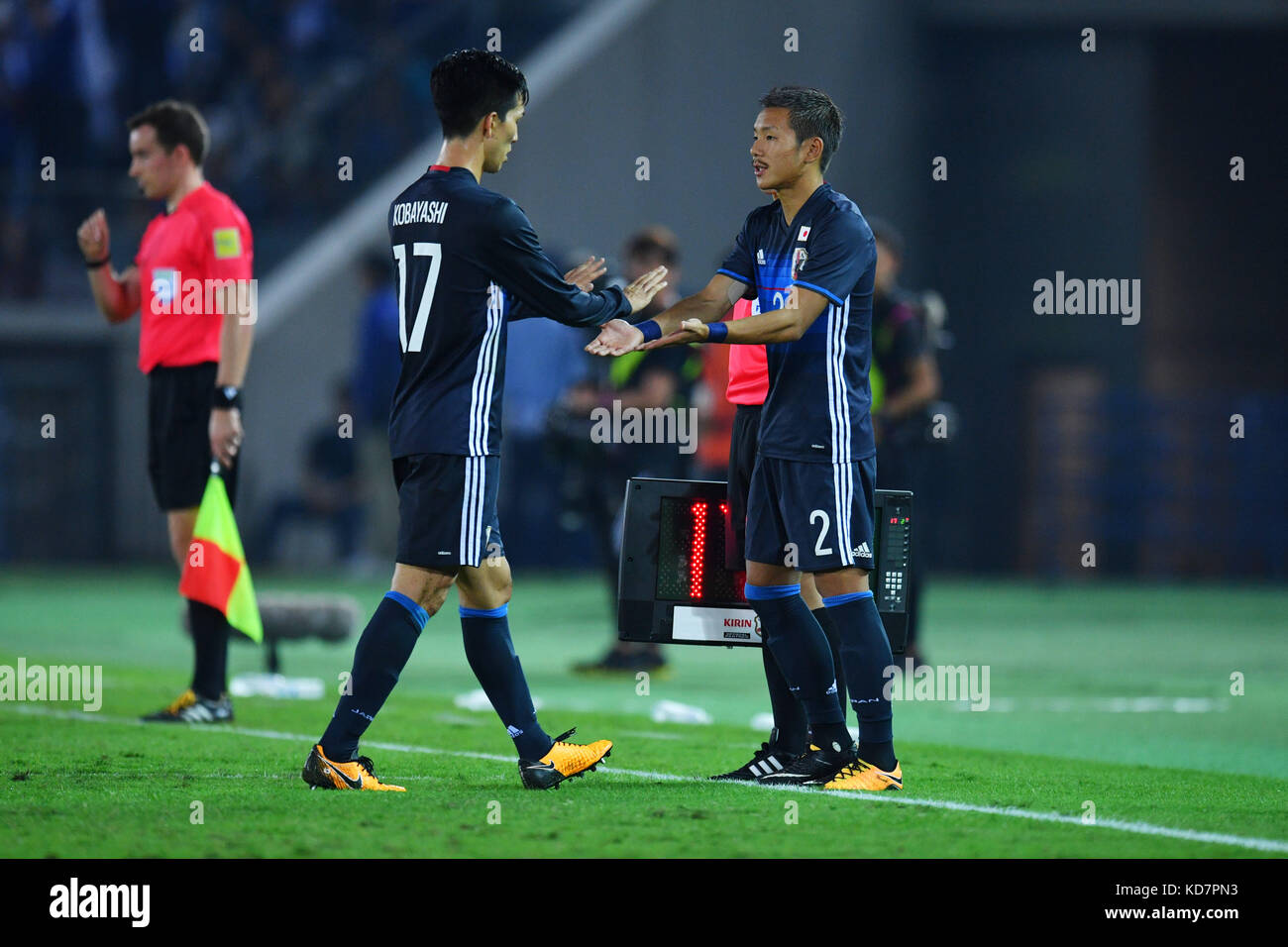 Kanagawa, Japan. 10th Oct, 2017. (L-R) Yuki Kobayashi, Yosuke Ideguchi (JPN) Football/Soccer ...