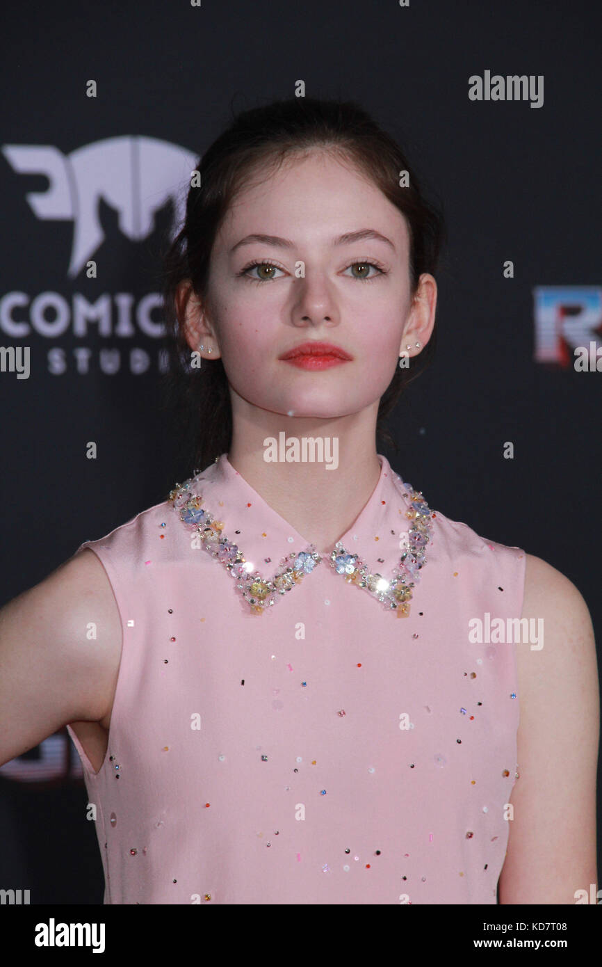 Mackenzie Foy 10/10/2017 The world premiere of gThor: Ragnarok h held ...