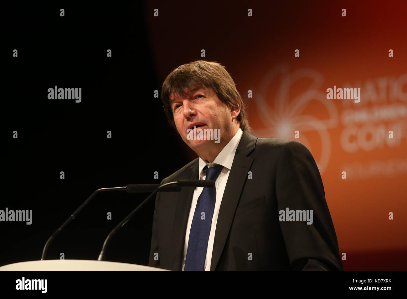 Lord porter hi-res stock photography and images - Alamy