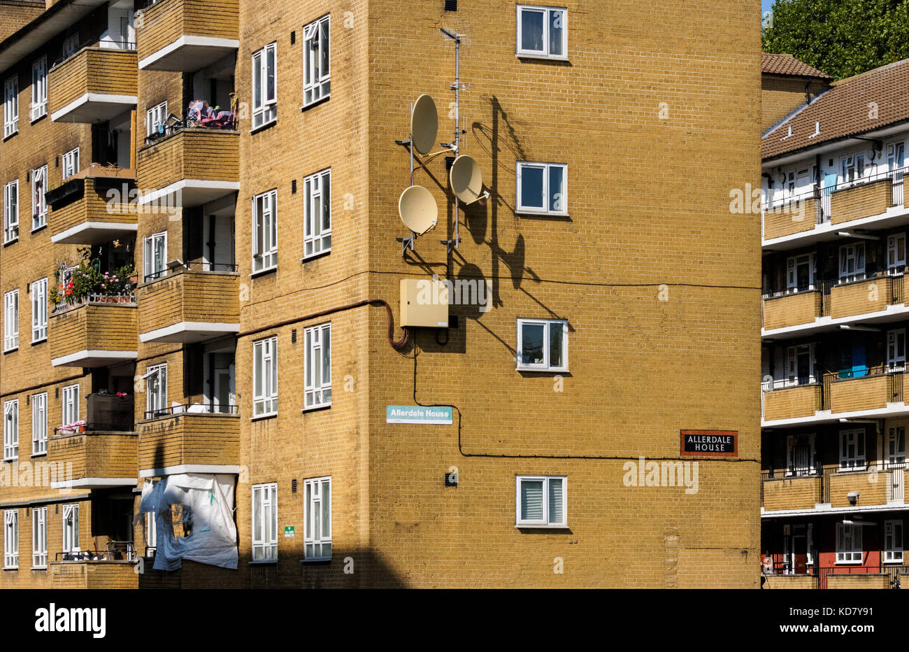 Hackney council housing hi-res stock photography and images - Alamy