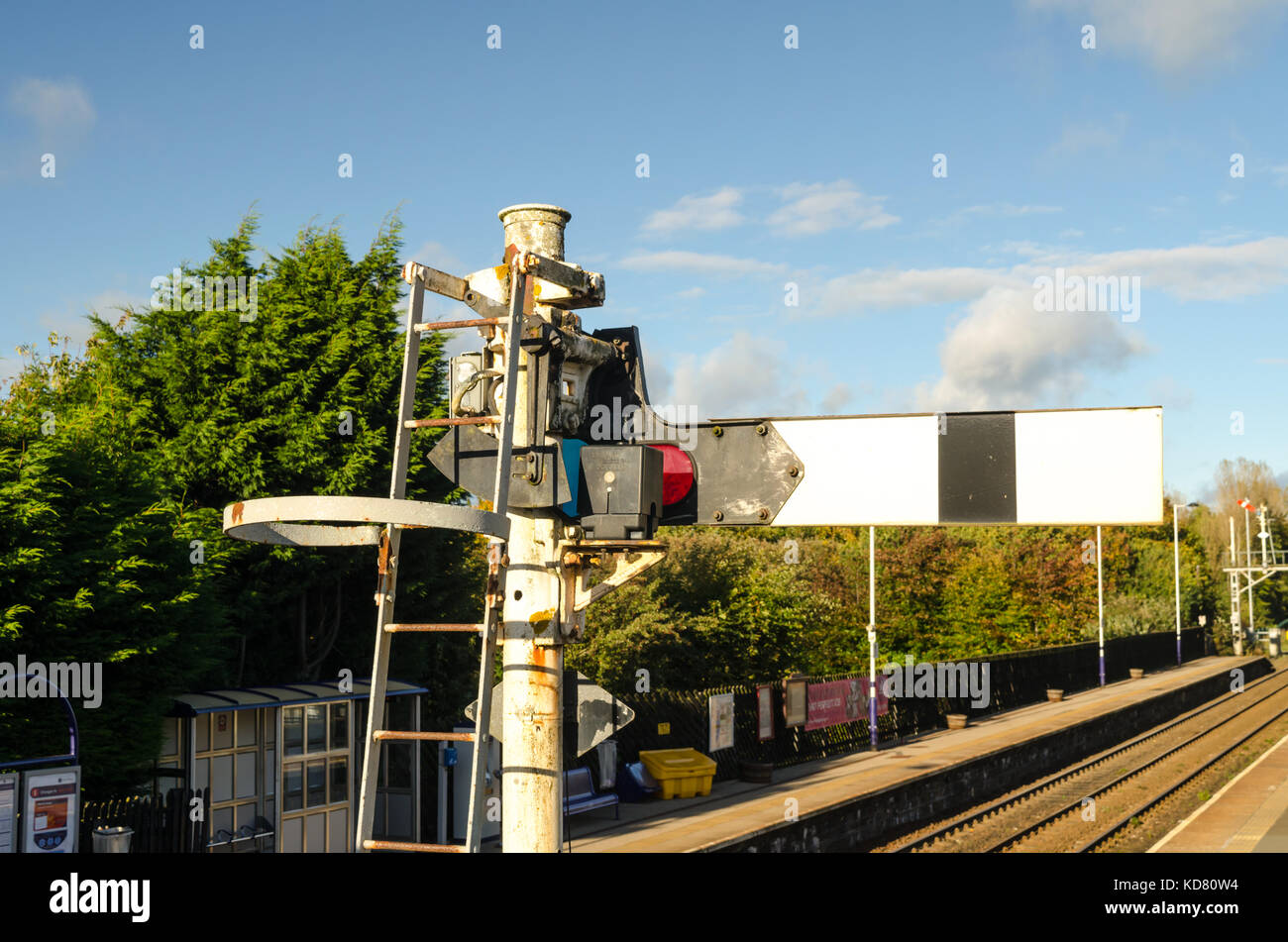 Prudhoe railway station signal hi-res stock photography and images - Alamy