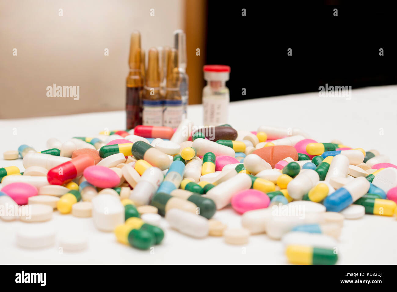 Pile of tables hi-res stock photography and images - Alamy