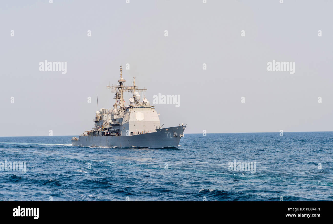 The Ticonderoga-class guided-missile cruiser USS Vella Gulf (CG 72 ...