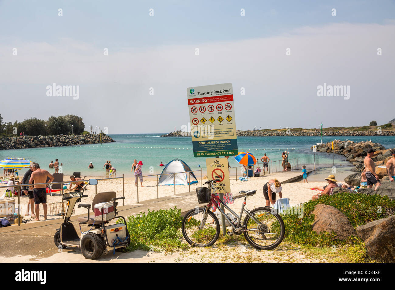Tuncurry Rockpool beach on the mid north coast at Forster-Tuncurry,New ...